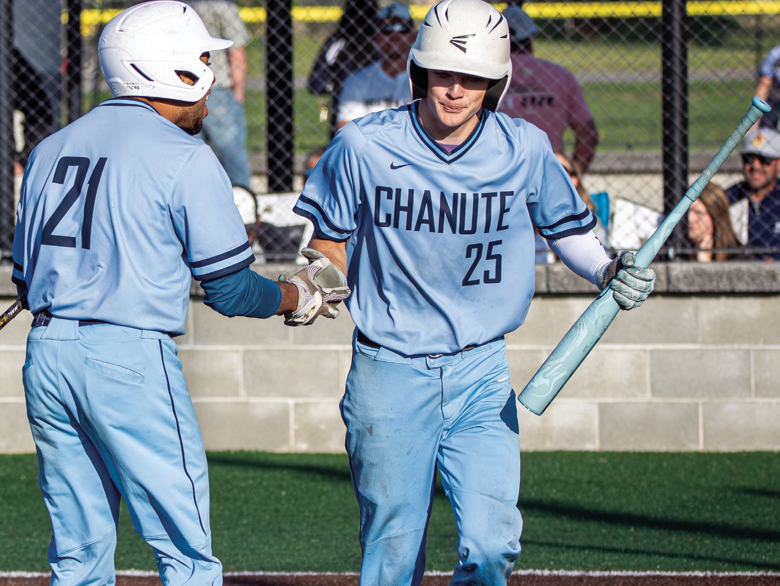 Chanute leaves bases loaded in final frame, falls to Frontenac