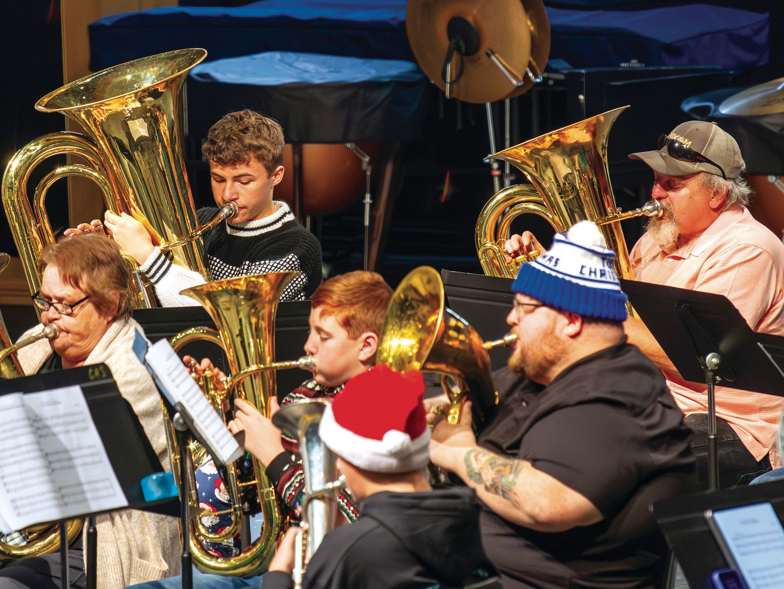 HOLLY, JOLLY TUBAS